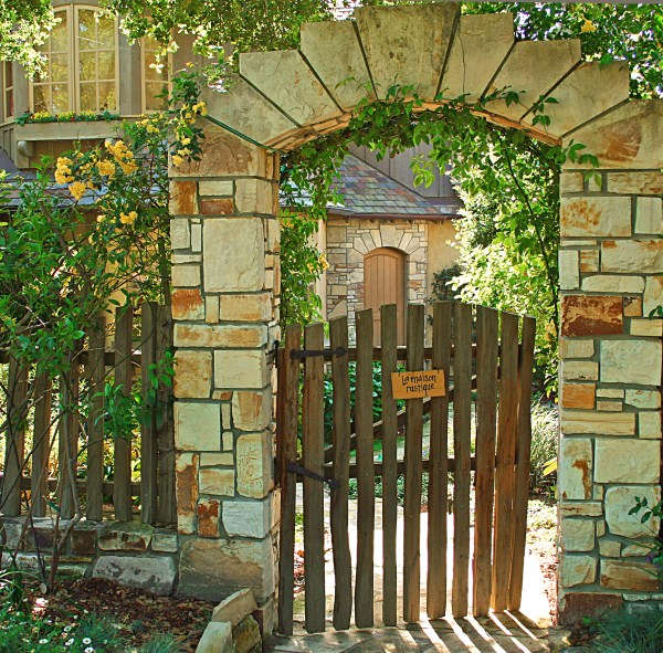 “THE FENCE THAT MAKES GOOD NEIGHBORS….. NEEDS A GATE TO MAKE GOOD ...